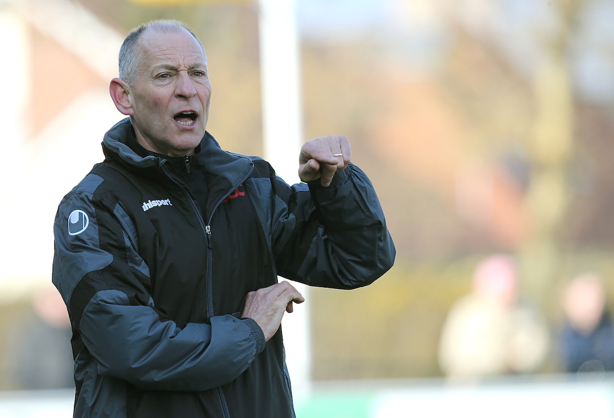 Icoon (69) helpt SDOUC uit de brand: ‘Voor een andere club had ik dit ...