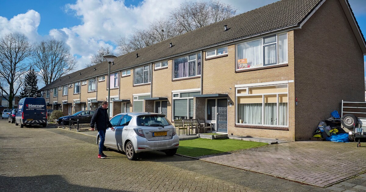 Vijfenveertig huizen in een klein buurtje staan leeg, wat is hier aan ...