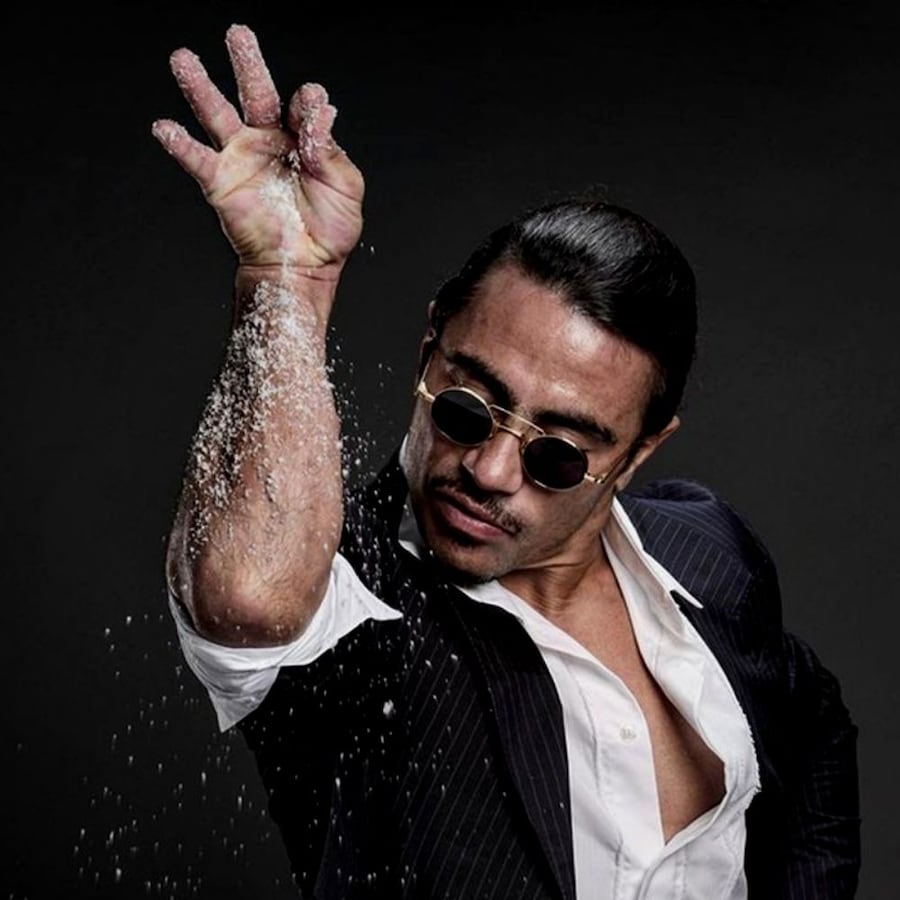 Steak met goud: bij Salt Bae betaal je grof geld voor diner, maar ...