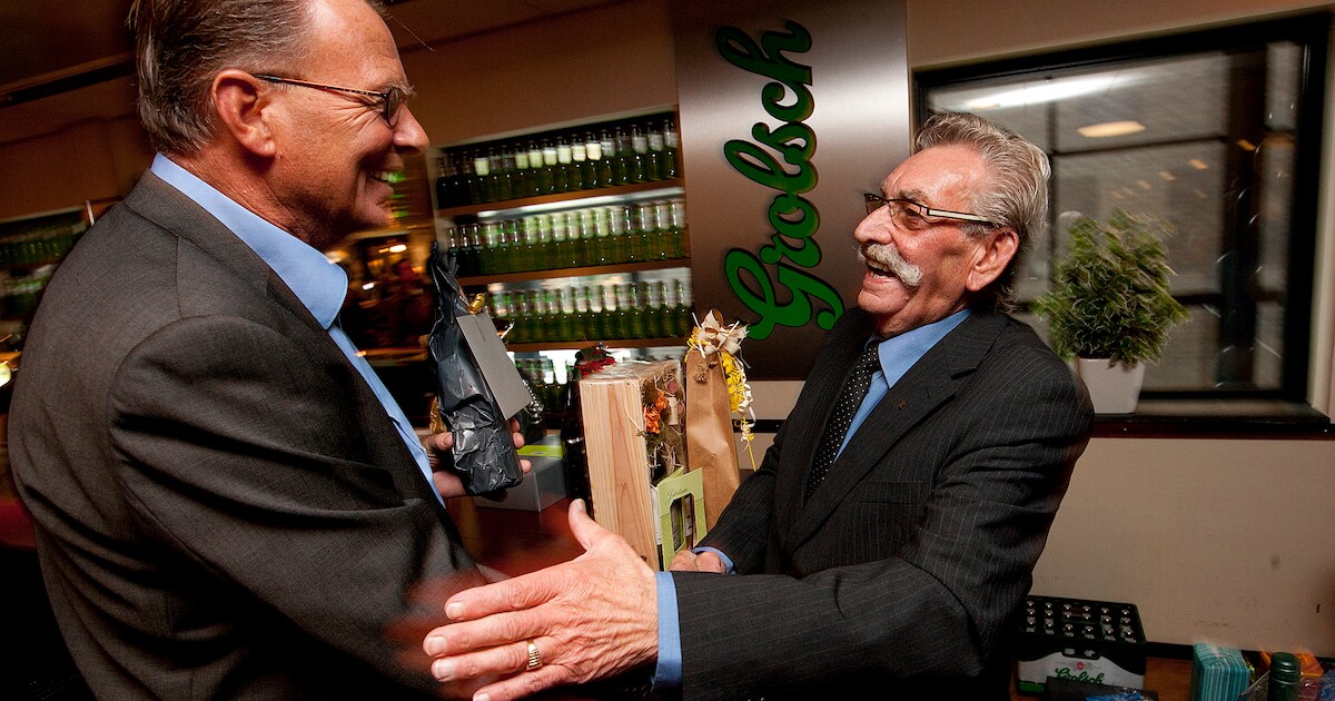 Erelid Herman Schutte van De Graafschap overleden: ‘man met de snor ...