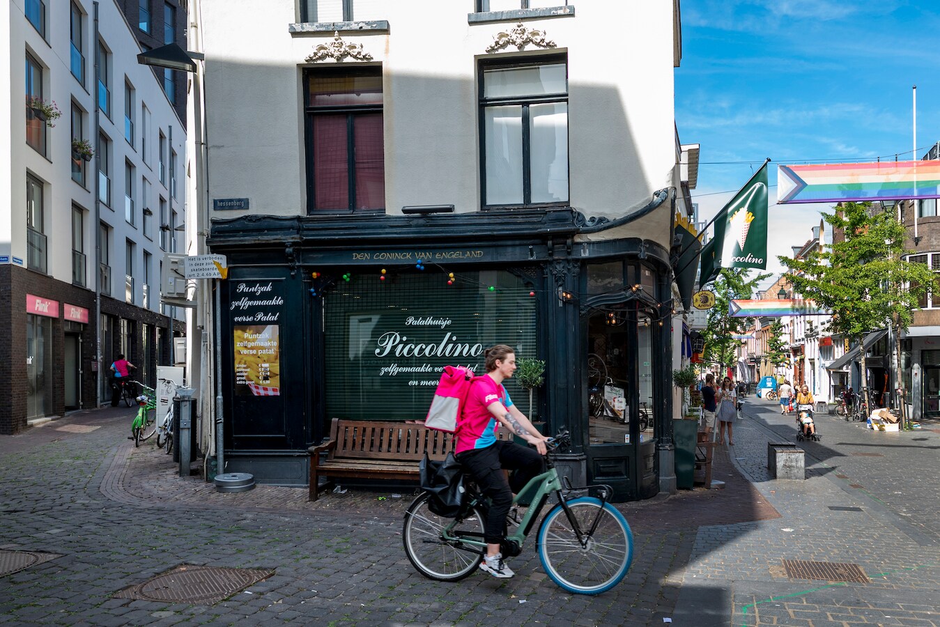 Komt er een einde aan de overlast van flitsbezorgers in de stad? Flink ...