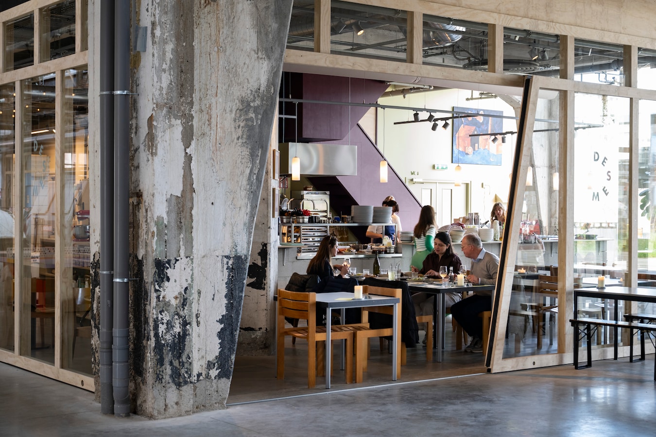 Dit maakt Pizzacafé Desem in de Nijmeegse watertoren een plek waar je ...