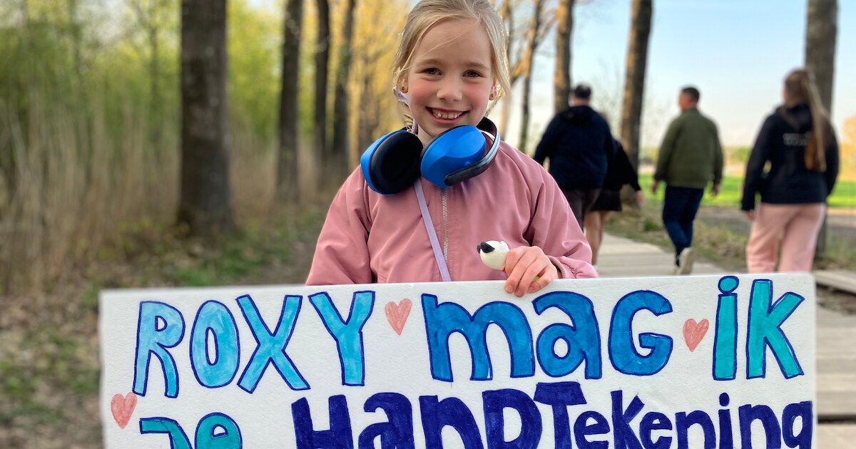 Phileine (8) loopt bijna haar idool Roxy Dekker mis op Paaspop, tot een ...