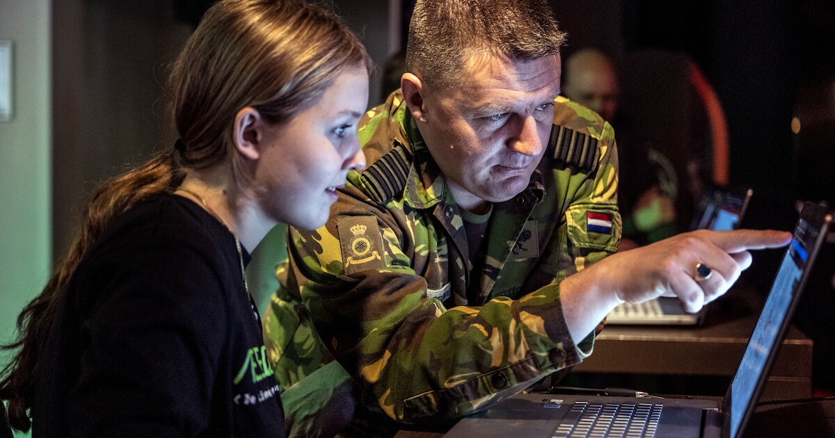 ‘Rebootcamp’ laat getalenteerde jonge ‘computernerds’ hacken voor de ...