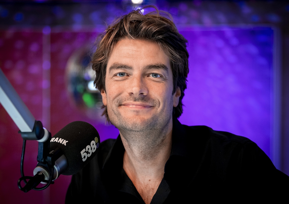 Frank Dane ontbreekt op de radio vanwege hersentumor bij zijn vriendin ...