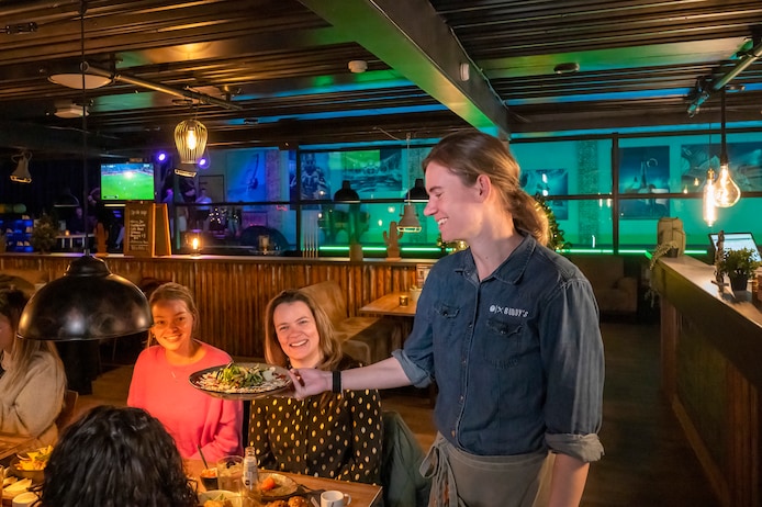 Dit sportieve restaurant op de Veluwe serveert ‘tasty’ gerechten | Eten ...