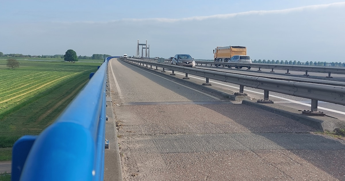 PWA-brug krijgt vers asfalt in zomer, start van groot onderhoud | Neder ...