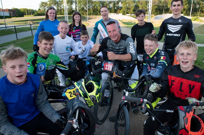 Bij Richard van Zomeren (49) moet nog steeds álles wijken voor BMX: ‘Ik ...