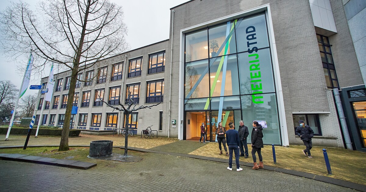 Meierijstad sleept ambtenaren bij bosjes binnen, hoe krijgt de gemeente ...
