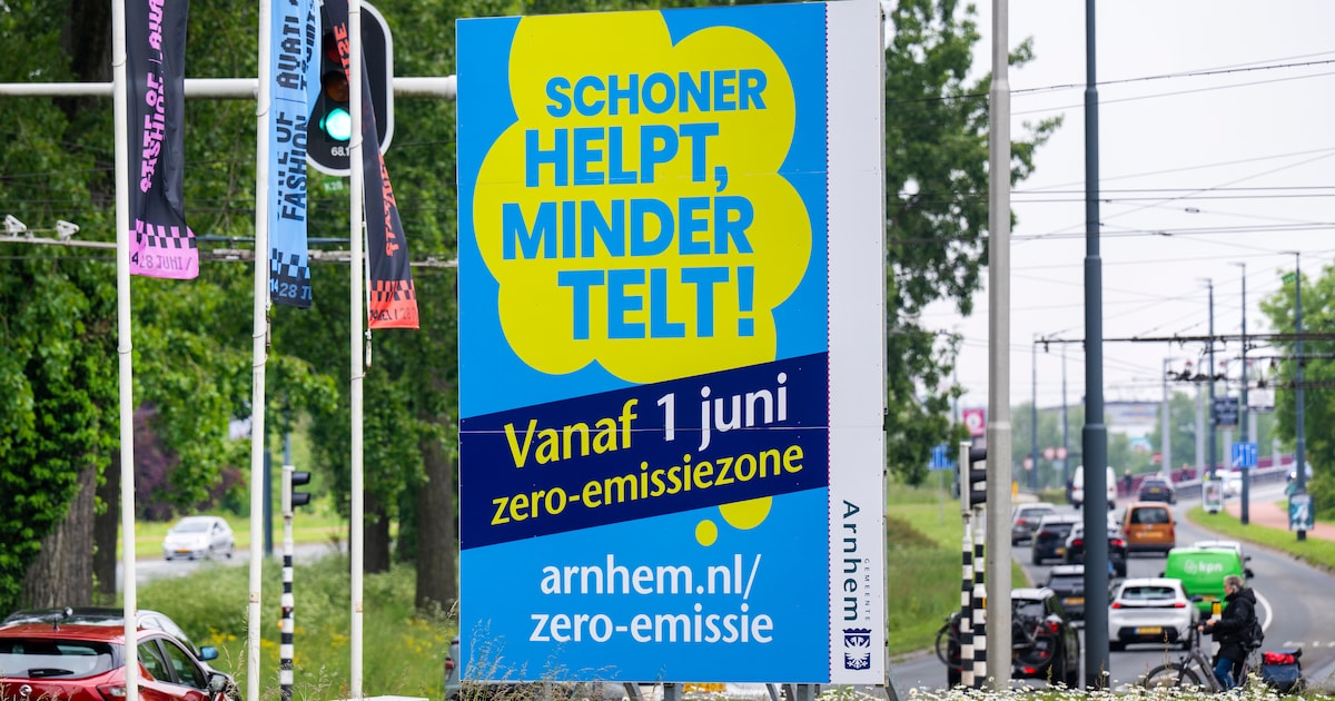 Let op! Deze borden wijzen verkeer in Arnhem op nieuwe uitstootregels ...
