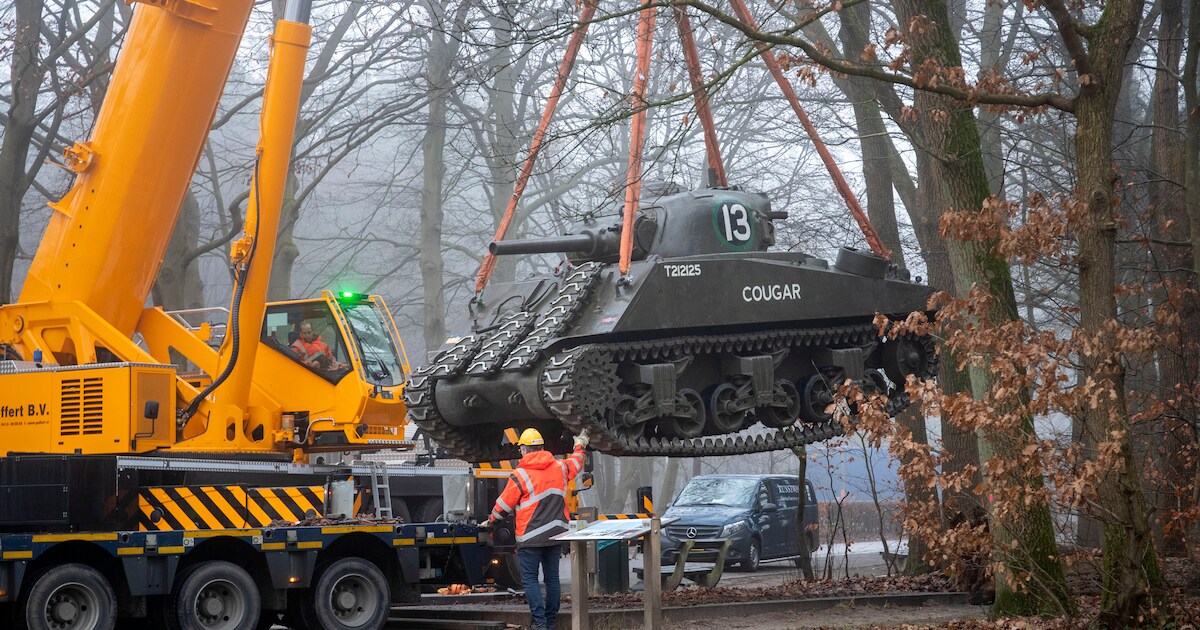 Nepbrief zorgt voor verwarring in Ede: keert Sherman Tank nou wel of ...
