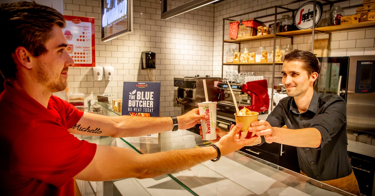 Wegwerpplastic in de ban, snackbars zoeken alternatief: ‘Frietje zal ...