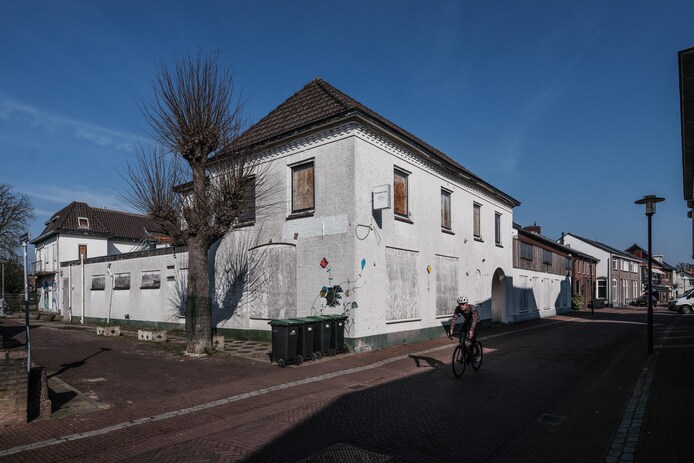 Schandvlek van Zeddam is verkocht: nieuwe eigenaar gaat plan ...