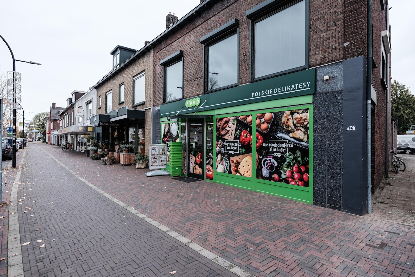 De kippendij kost in deze exotische supermarkt 7,50 euro per kilo: 'Bij ...