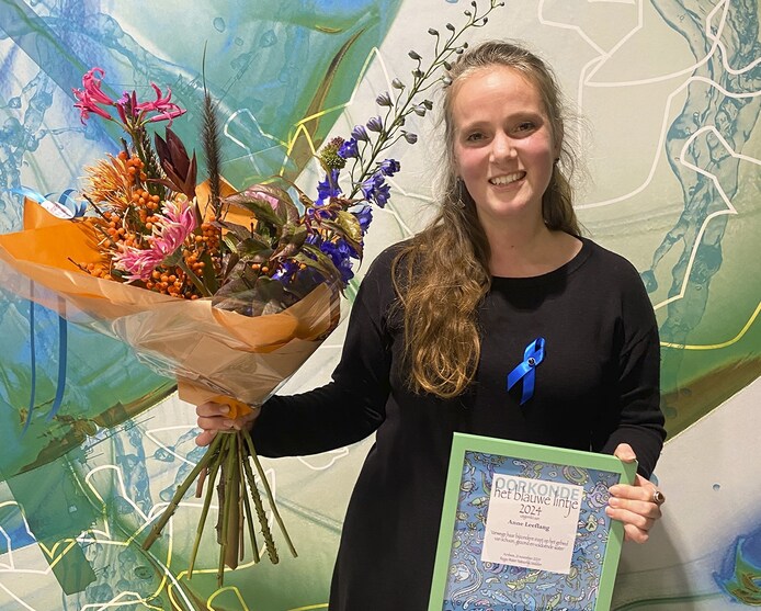 Pinguïn bezoekt sportief Elst en blauw lintje voor Anne Leeflang ...