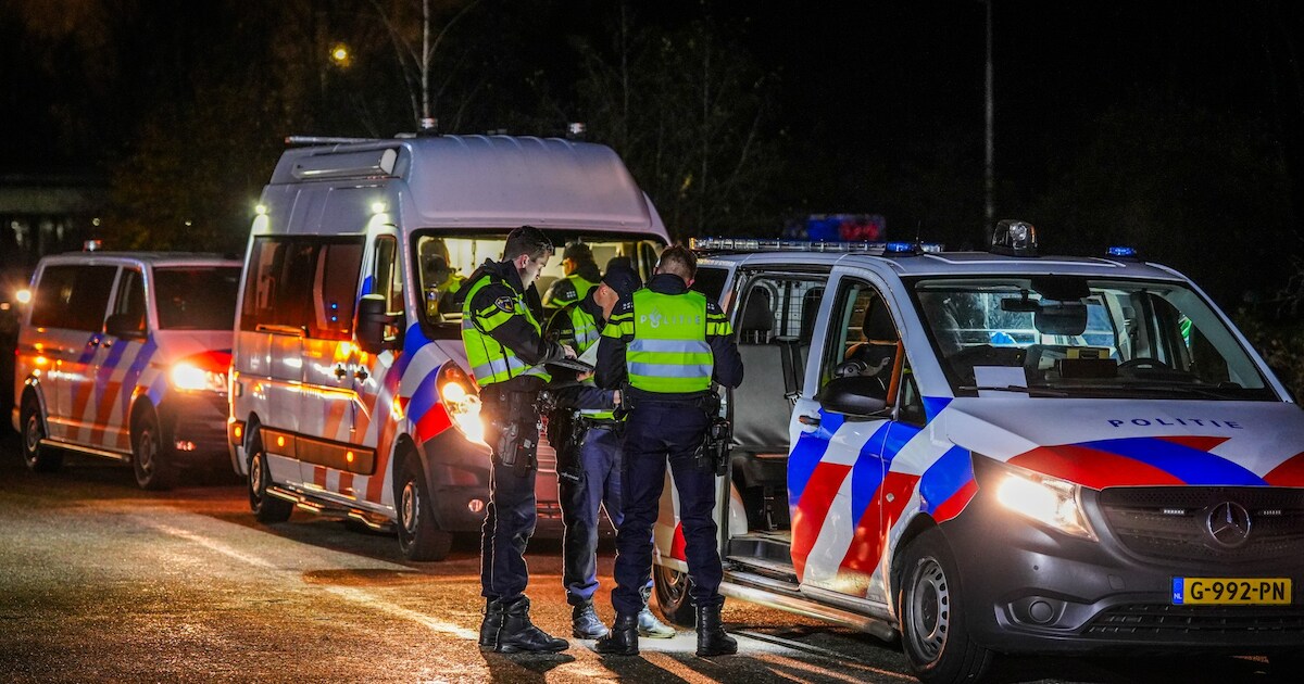 Grote politiecontrole op A270 tussen Eindhoven en Helmond | Eindhoven ...