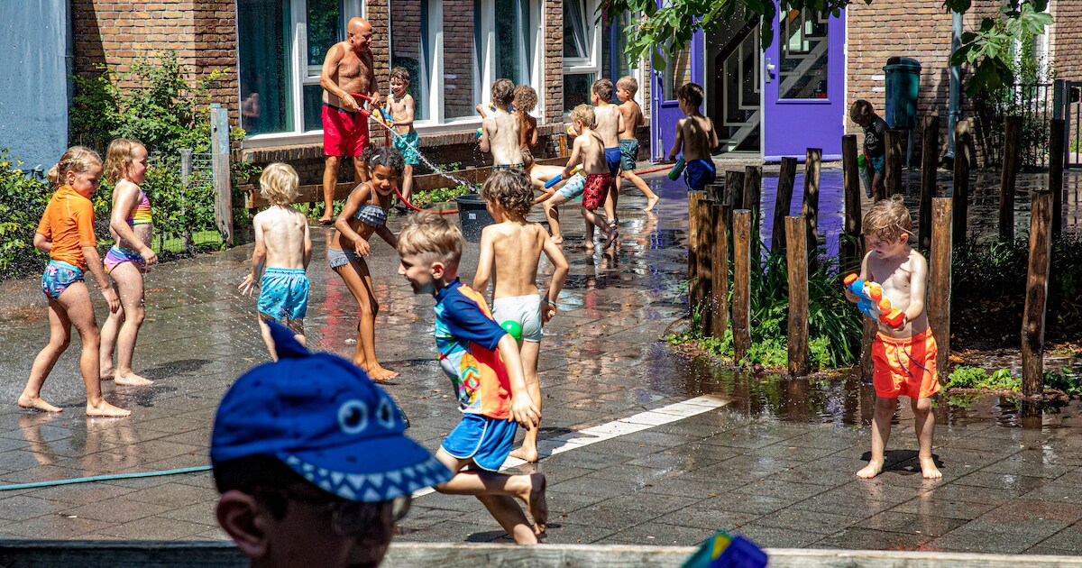 Tropenrooster? Dat mag de school zelf beslissen, maar: ‘Het is binnen ...