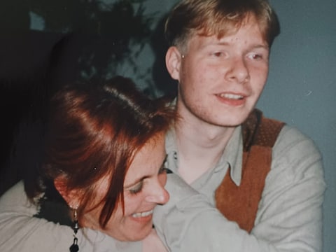 'Bij aankomst ligt Jafeth, mijn zoon, mijn zon, dood op de bank ...