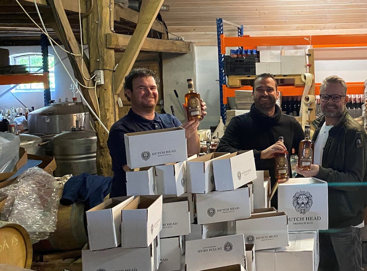 Danny Vera-augurken in 40 procent alcohol van Rijsbergse rum, gemaakt ...