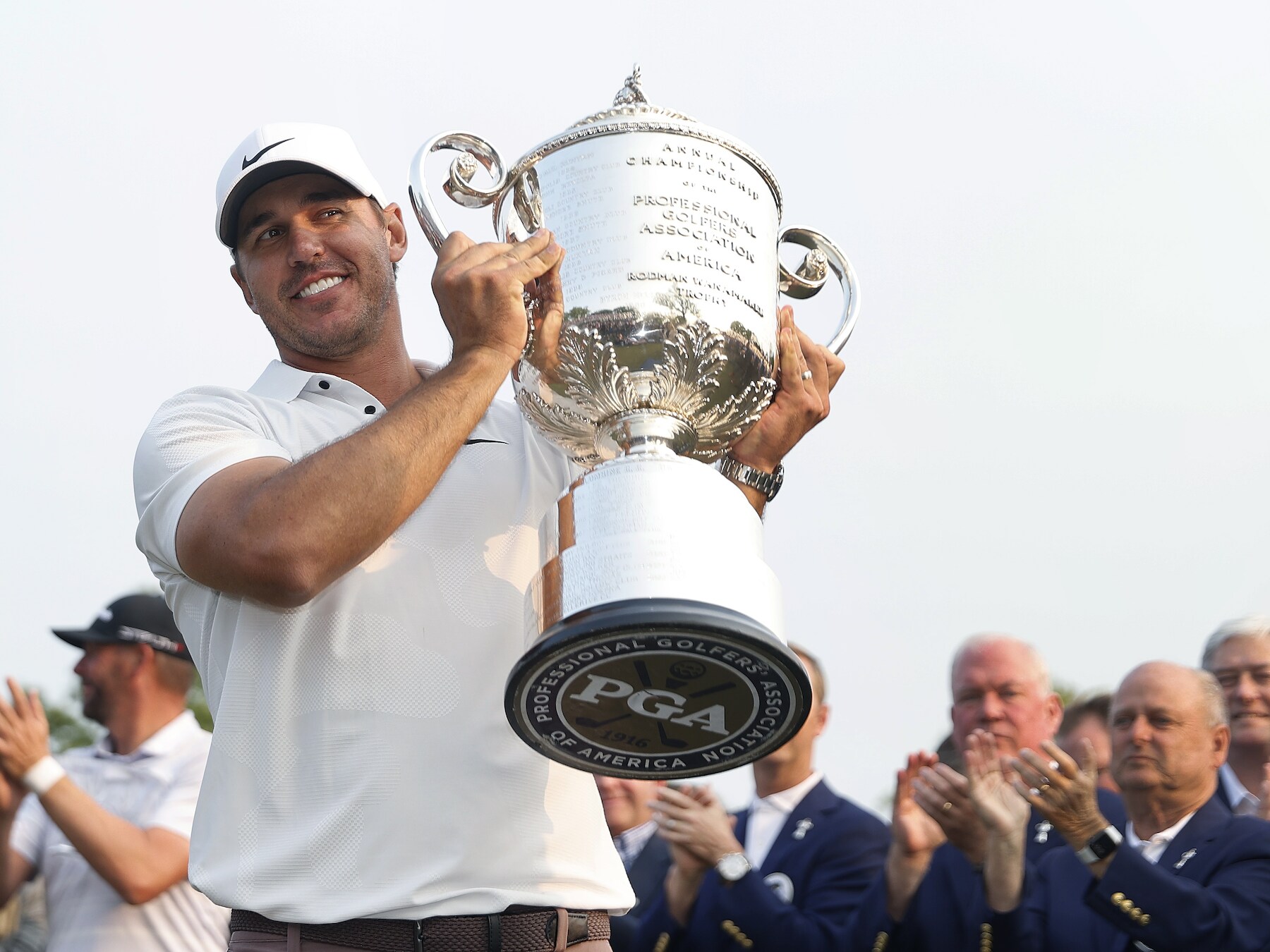 Hoofdprijs voor golfer en ‘overloper’ Brooks Koepka: ‘Deze smaakt ...
