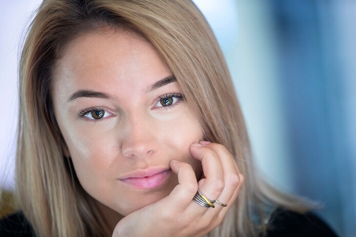 Zangeres Livv uit Ede gaat door in Voice of Holland | Ede | gelderlander.nl