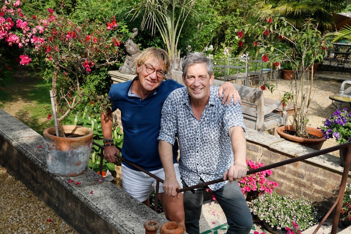 Coen van den Boogaard, oprichter Millinger Theetuin, op 69-jarige ...