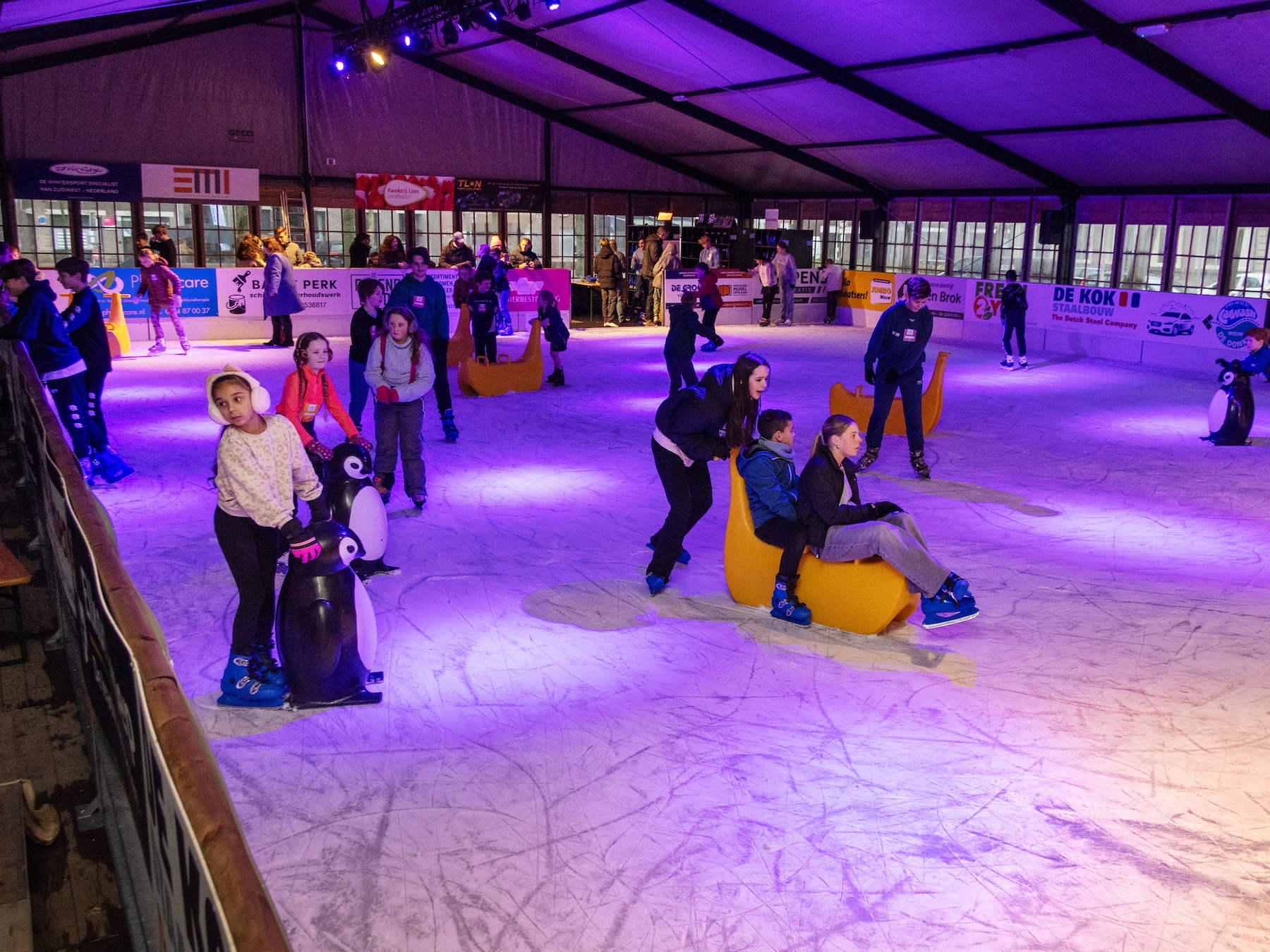 ‘Schandaal!’ Woedende reacties om ‘pin only’ bij bakkerij Jan de Groot ...