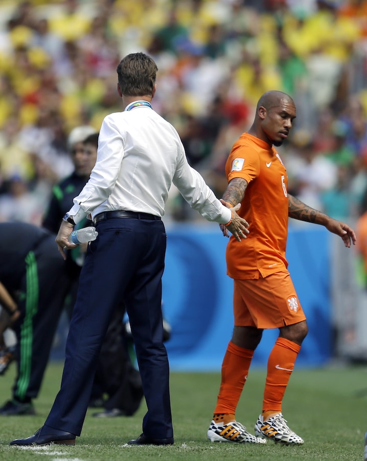 Van Gaal mist 'chef' De Jong | Foto | gelderlander.nl