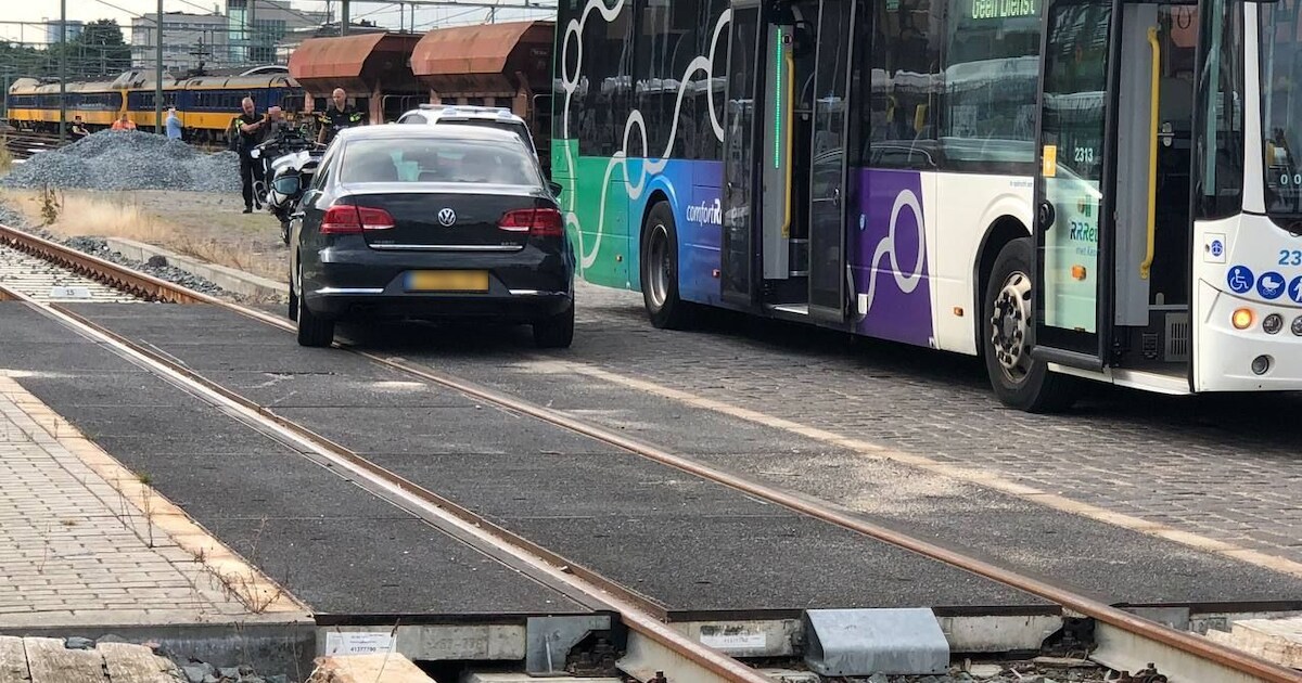 Arrestatie na bommelding in trein bij station Apeldoorn | Home | De ...