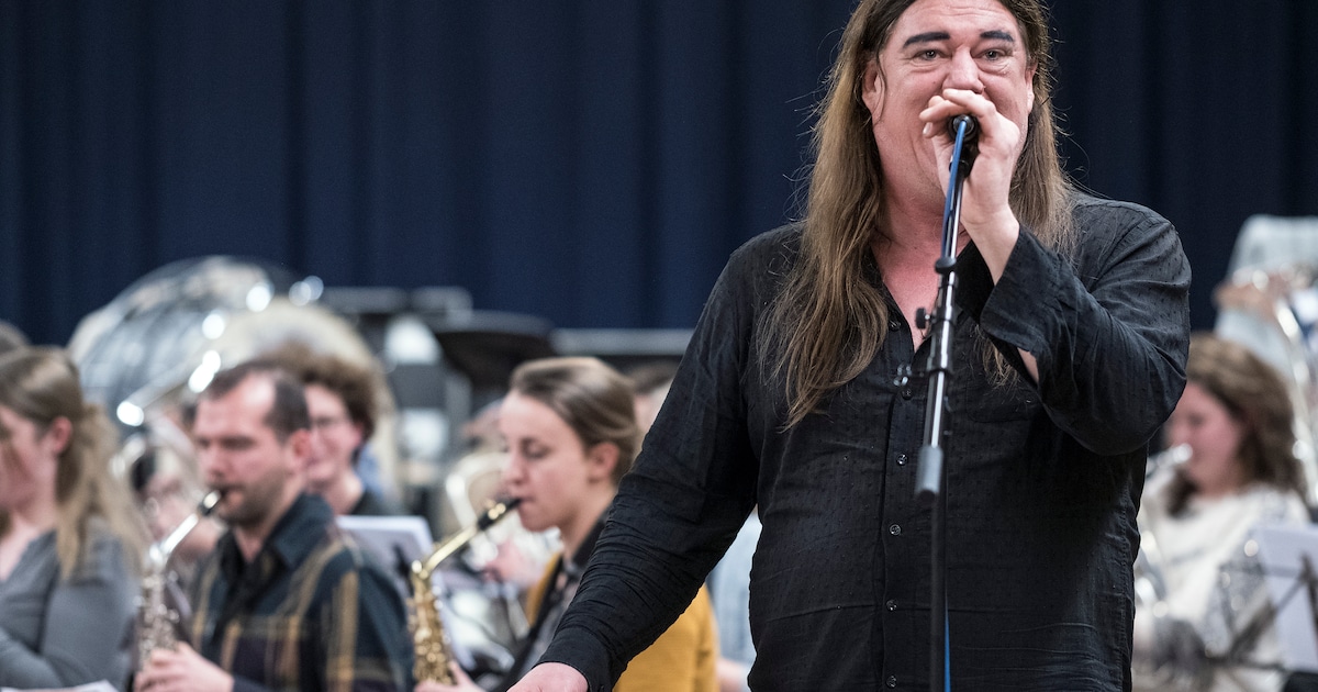 Kilke John en Rocco Ostermann op podium met Psalm 150 tijdens Blue Lake ...