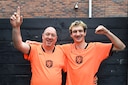 Vader Arjan (57) verrast zoon Tim met bijzonder cadeau voor zijn 21ste ...