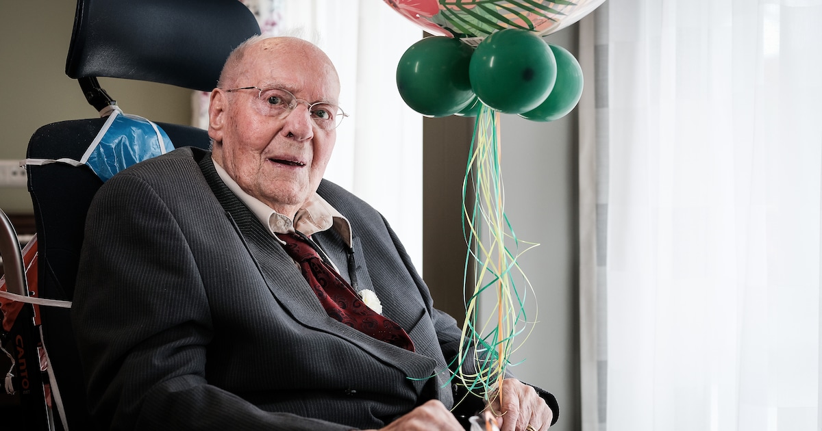 Bertus (101), de oudste inwoner van Duiven, laat de kerk en de muziek nooit los | Duiven | De ...