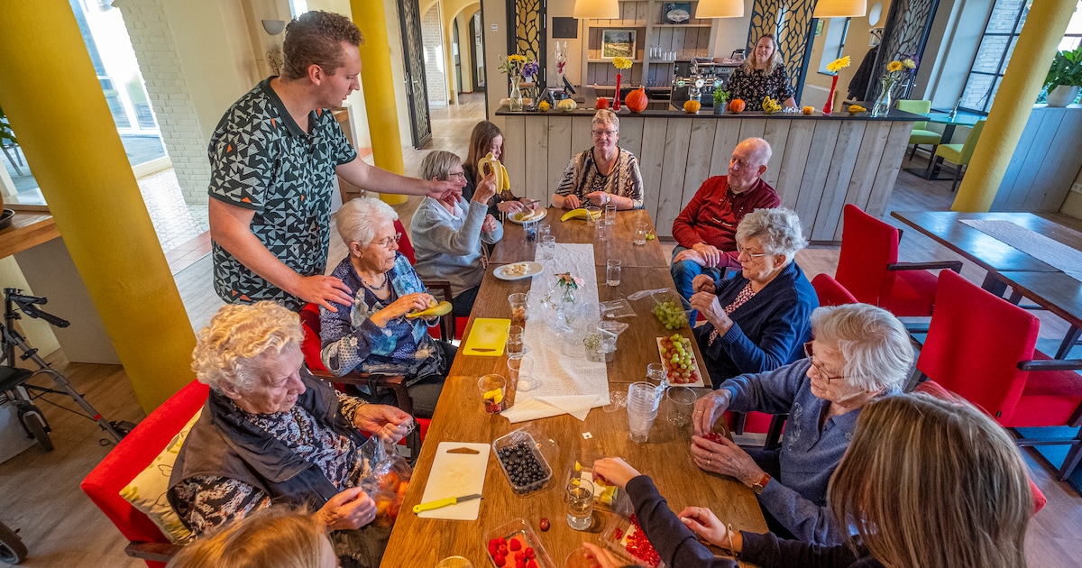 Jong en oud komen samen bij de Groesbeekse inloop | Berg en Dal | De ...