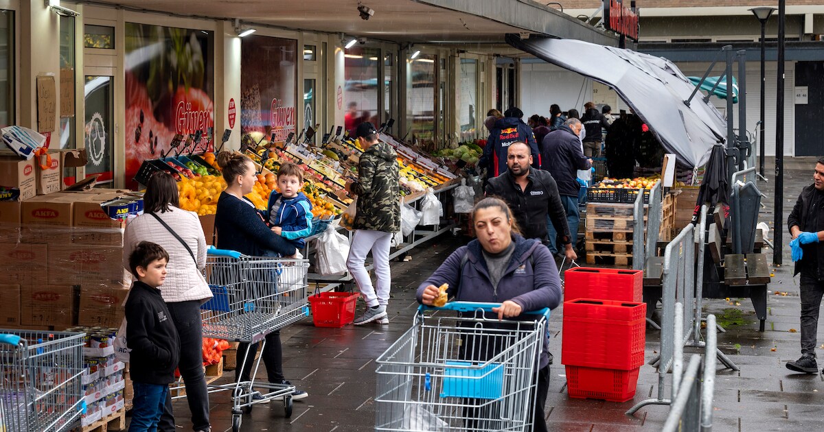 Turkse supermarkt Güven te groot voor kleine winkelstrip in de Arnhemse ...