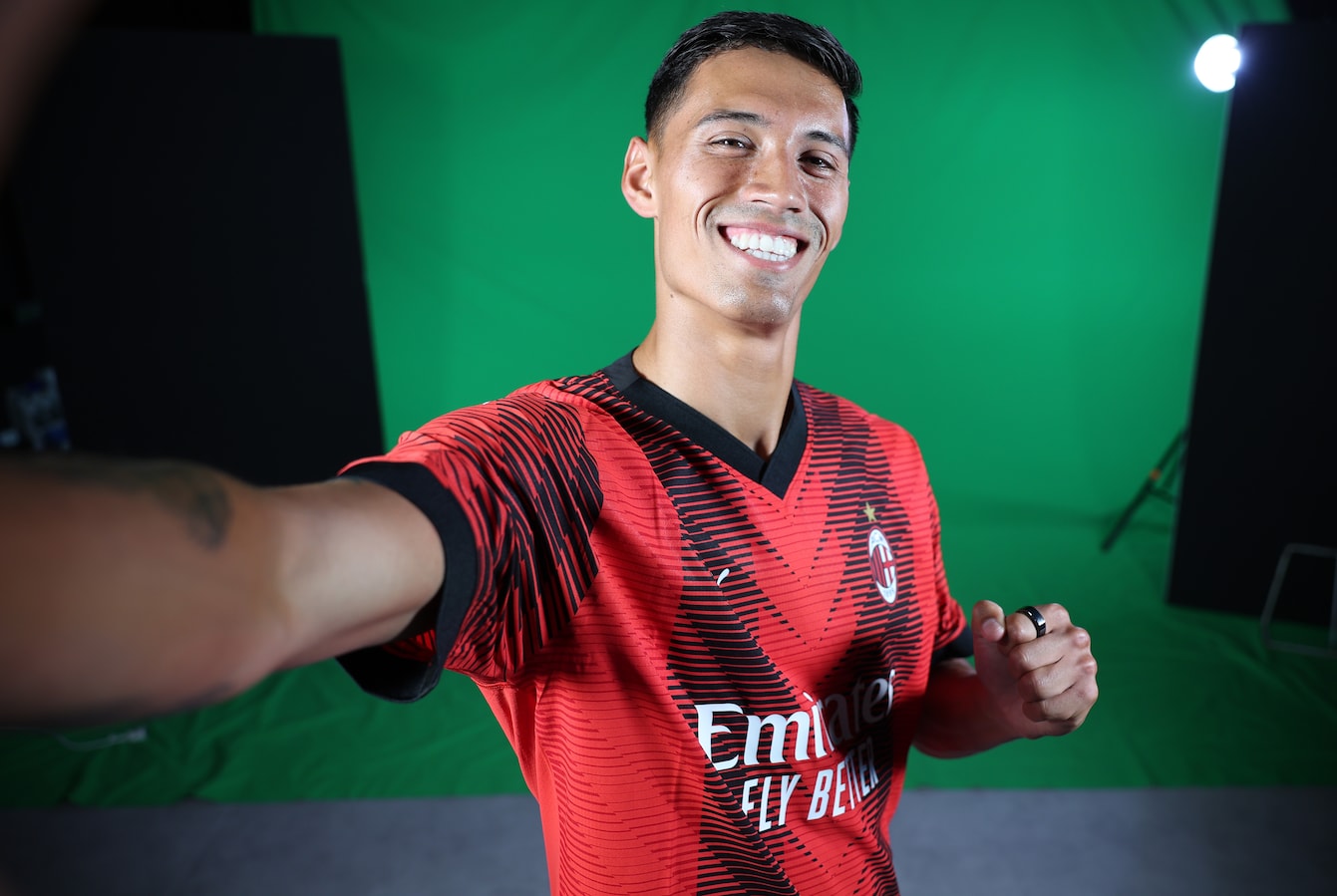 Tijjani Reijnders kijkt zijn ogen uit bij AC Milan: 'Die beelden van ...