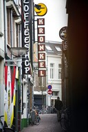 ‘Lokale’ coffeeshop ligt op zijn minst nog jaren buiten gemeentegrens ...