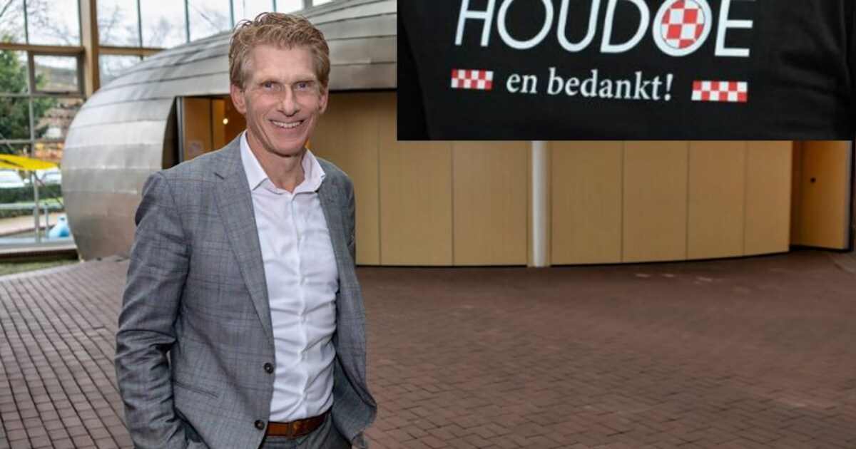 Houdoe en bedankt! Waarnemend burgervader Dongen neemt afscheid van ...