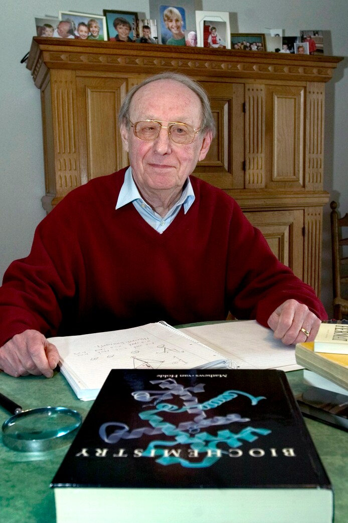 Henk Buck, de man die dacht dat hij aids kon genezen, overleden ...