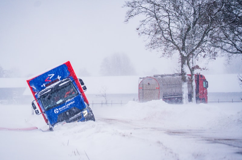 LIVE Sneeuw | NS: ‘Gevolgen ernstiger dan verwacht’ • Busverkeer ...