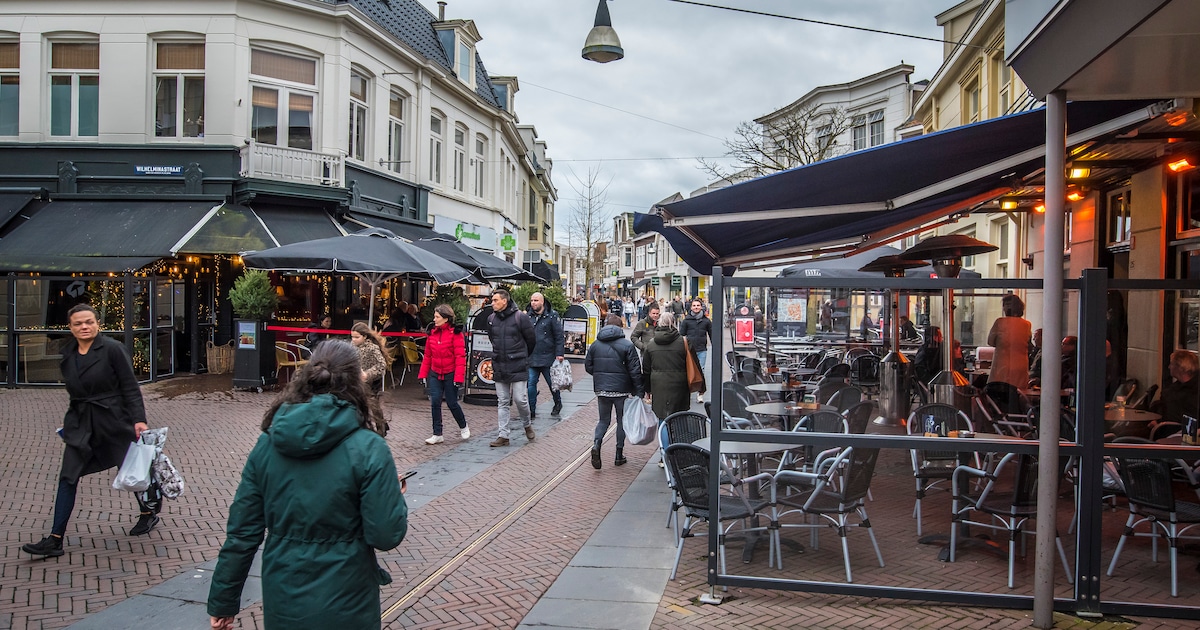 Man raakt zwaar gewond bij mishandeling in centrum van Enschede ...