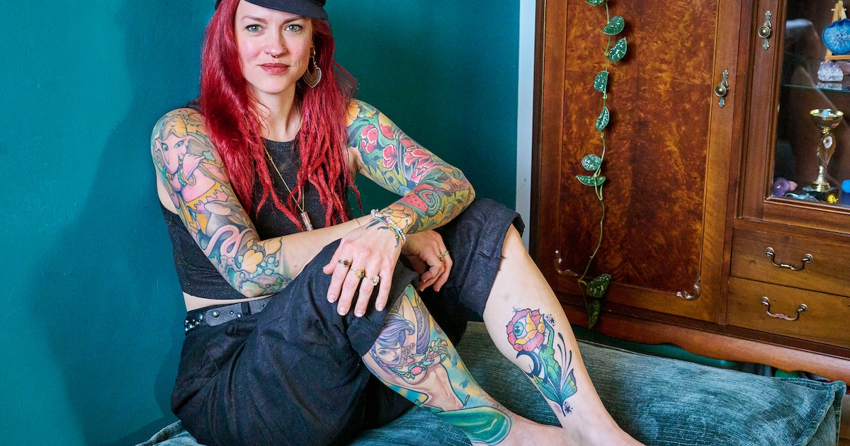 Achter elke olifant, slang en rat op het lijf van Rian (39) uit ...