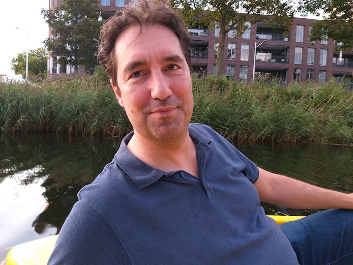 ‘Ik ga zo flauwvallen’, hoort ze Rob (48) roepen, even later sterft hij ...