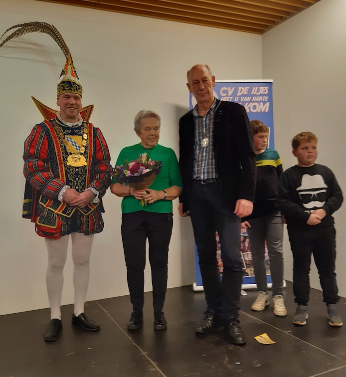 ‘Allerhoogste onderscheiding’ voor diaken Theo Reuling | Montferland ...