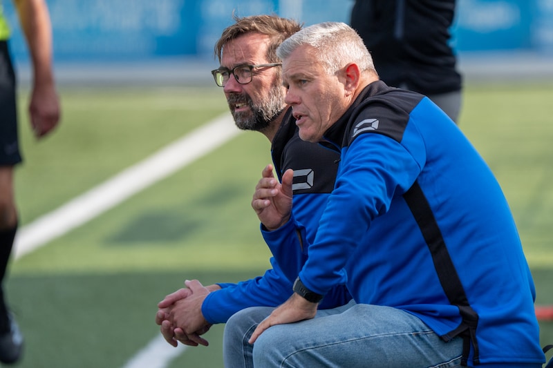 Trainerscarrousel | Basteom door met Buiting • Erix kiest voor Arentsen ...