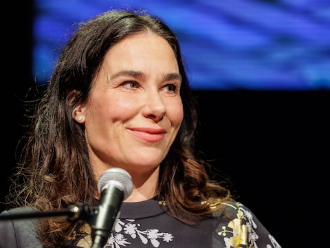 Halina Reijn strikt zangeres Gracie Abrams voor volgende film | Show ...