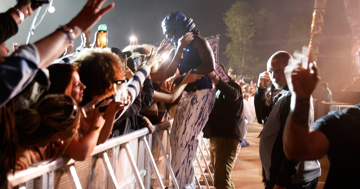 Dit moet je weten over de herkansing van Burna Boy in GelreDome: ‘Hij ...