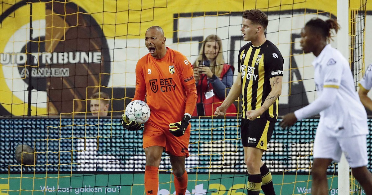 Room ontpopt zich tot penaltykiller bij Vitesse: ‘Lang blijven staan ...