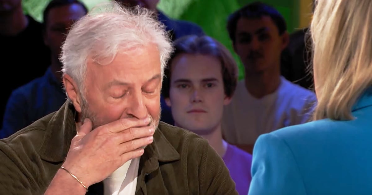 Huub Stapel in tranen in talkshow Eva als het over oorlogsverleden van zijn vader gaat | Show ...