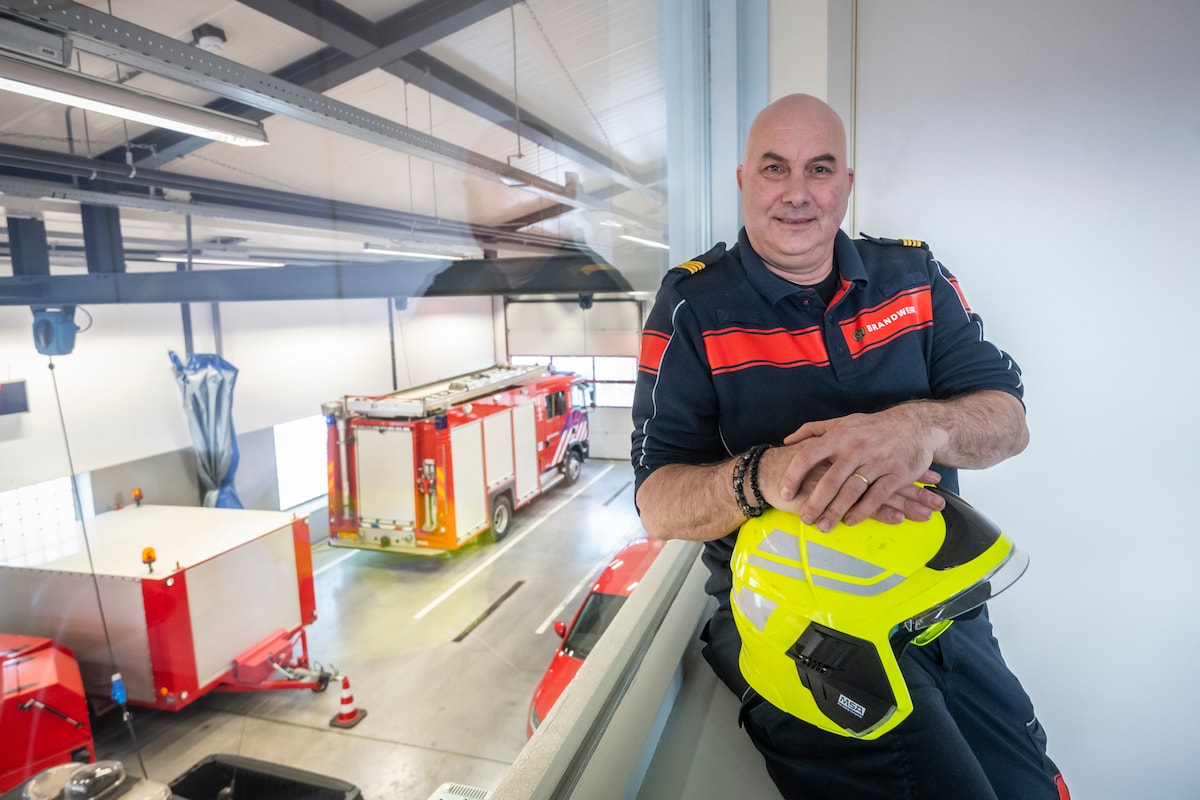 Robert (55) kreeg bericht dat zijn eigen kazerne in brand stond: ‘Ik ...