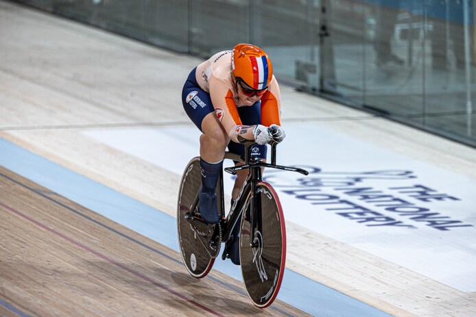 Wereldtitel voor Dreumelse wielrenster Aniek van den Aarssen ...